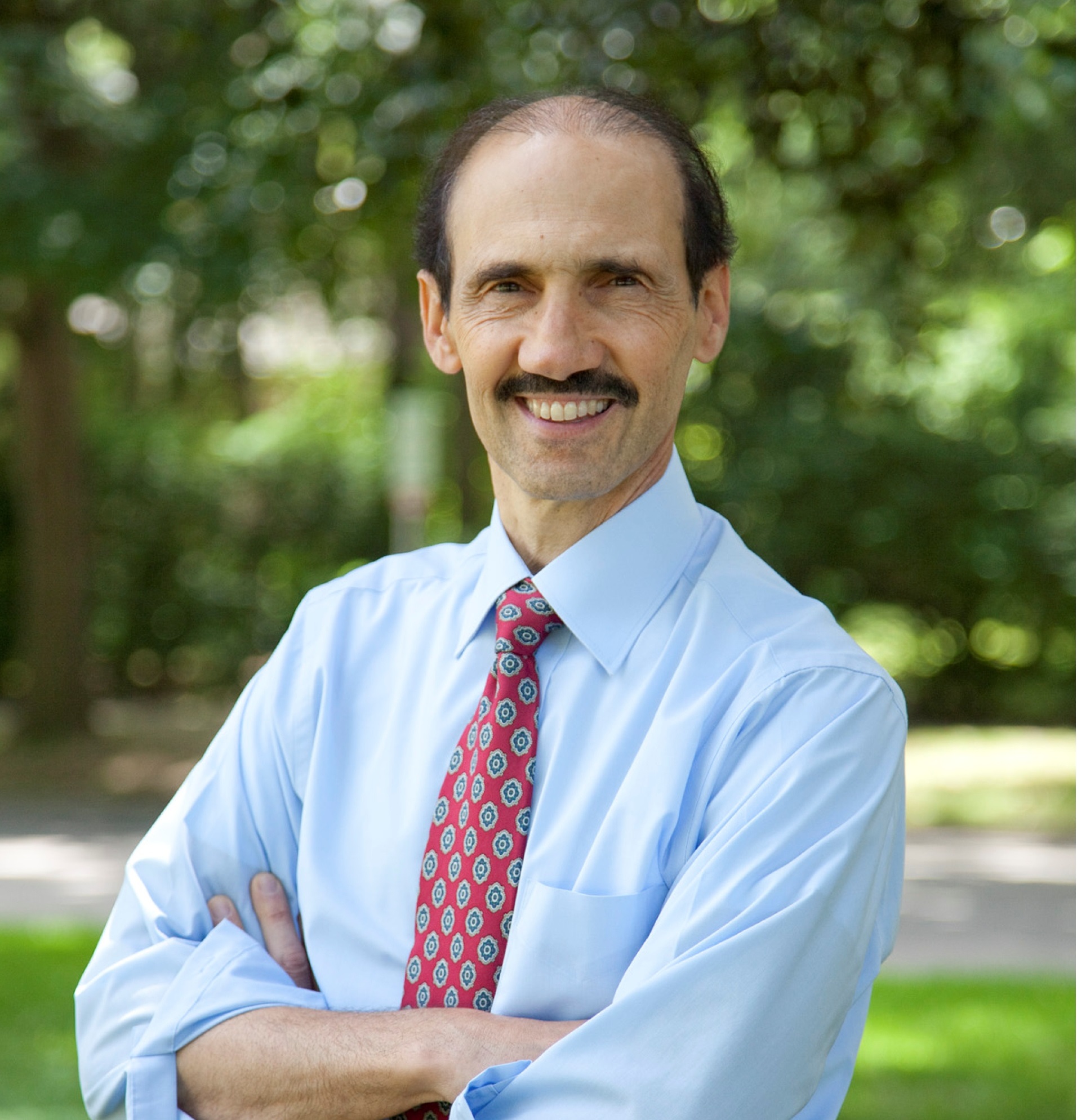 Greeting Customers in a Friendly Manner with a Smile and Eye Contact ...